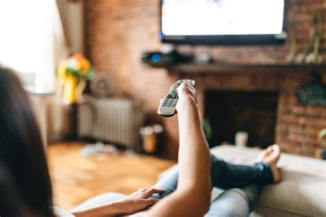 Sister Quits Job And Moves In She Explodes When Asked To Pay Rent