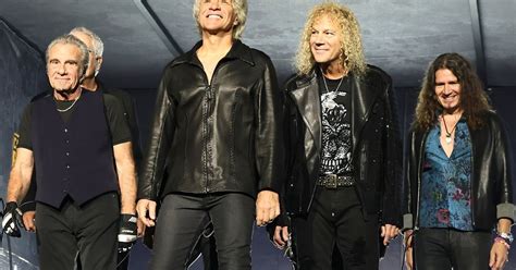 Jon Bon Jovi Abruptly Ends Madison Square Garden Concert The Seattle