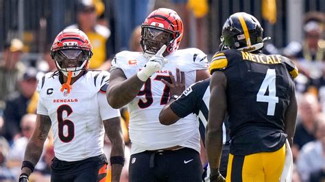 Steelers Dk Metcalf Yells At Bengals Dexter Lawrence In Nfl Week 3