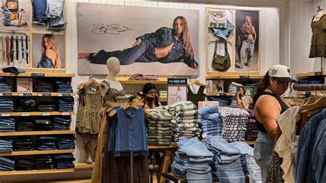 American Eagle Counts New Customers After Sydney Sweeney Ad Frenzy And