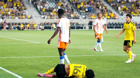 Taha Habroune Training After Hit In Columbus Crew Vs Fc Cincinnati Match