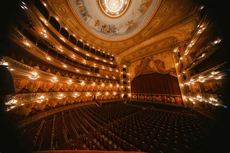 10000 Fotos Y Imágenes De Escenario Teatro Gratis · Banco De Fotos Gratis