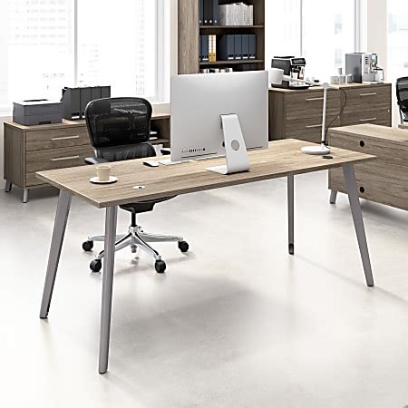 Workpro Motiva 72 W Modern Office Desk With Metal Legs Modern Hickory