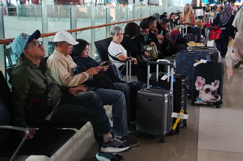 Indonesia Cancela Vuelos En El Aeropuerto De Yakarta Debido A Erupción