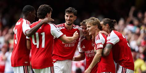 Arsenal Gala Im Community Shield Gegen Mancity
