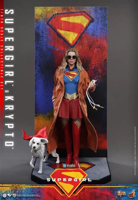 Hot Toys Supergirl And Krypto 16 Scale Figure Display Poses