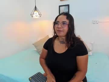 Leggings Cams Live Right Now — Models On Live