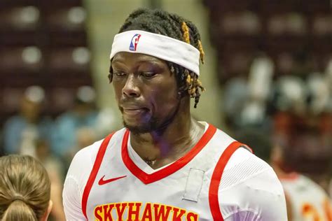 Awa Fam Firma Su Primer Doble Doble En La Wnba La Colosa Española De 1