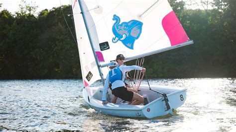 Coed Sailing Qualifies For New England Match Race Championship As Part