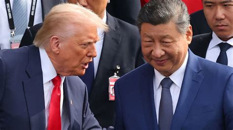 트럼프 중 희토류 통제 유예대중 관세 10p 인하