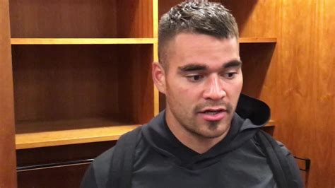 Titans Marcus Mariota Helping New Lb Kamalei Correa Get Situated