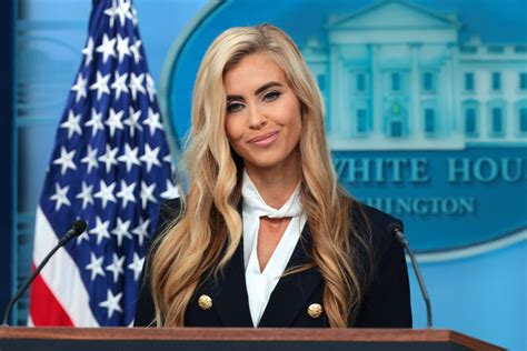 Katie Zacharia Abruptly Left Interview As Her White House Press