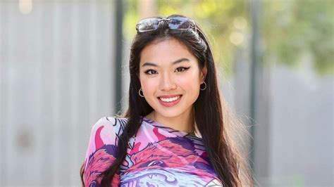 Chess Player Nemo Responds To Man Who Flipped Her Off After Viral Match