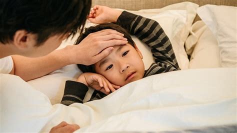 Tay Chân Miệng ảnh Hưởng Giấc Ngủ Ra Sao Dấu Hiệu Cảnh Báo Biến Chứng
