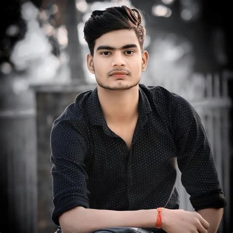 🌟abhͥᎥsͣhͫek𝕛ais𝔀aℓ🌟 Abhishekjaiswal123 • Threads Say More