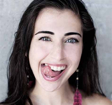 Tétons Qui Pointent Et Jolies Filles 25 Photos