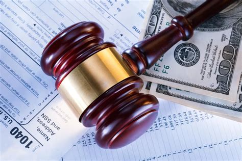 درخواست توقیف حقوق و مزایای محکوم علیه