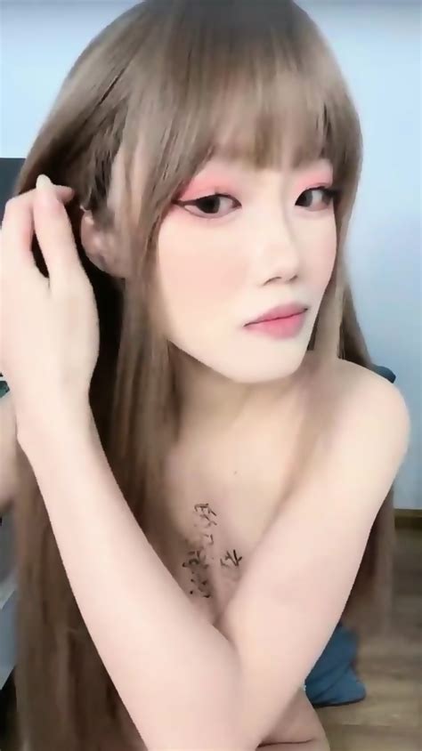 【小鹿丢了】推特网红福利姬 反差萝莉学生妹 抠逼翻白眼道具深喉狂插 2 Eporner