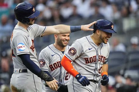 Astros 7 Yankees 3 Yainer Diaz Homers Houston Wins In New York