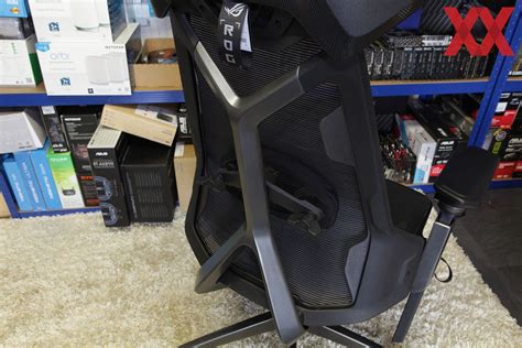 Тест и обзор: ASUS ROG SL400 Destrier Ergo – премиальное игровое кресло ...