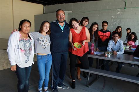 En Clase De Inglés Niveles Los Chicos Prepa Carl Rogers