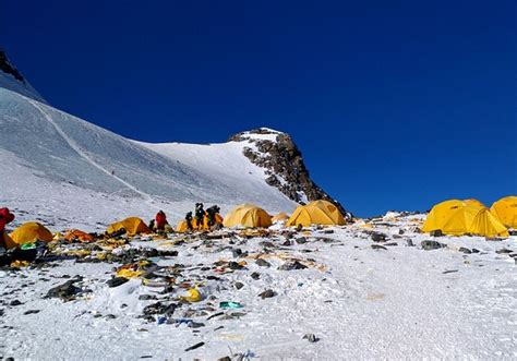 Deadly Human Traffic Jams On Mount Everest May Result In New Rules For