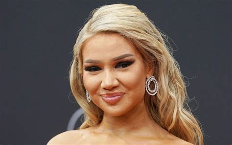 Shirin David Lässt Die Hüllen Fallen Das Steckt Dahinter
