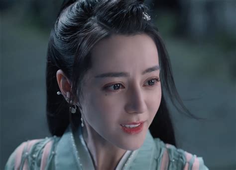 揭秘原著《与君初相识》：“迪丽热巴”与“任嘉伦”的爱有多虐心 知乎