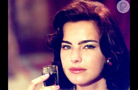 Foto Ana Paula Arósio Fez Hilda Furacão Na Tv Globo Em 1998 Mas