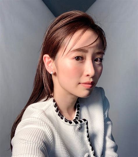 泉里果 Moe Zine