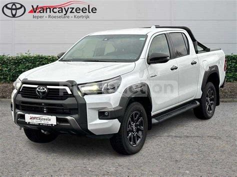 Toyota Hilux 2024 White