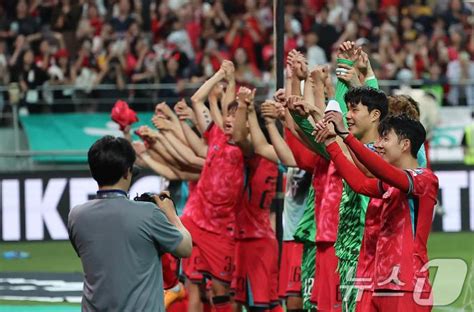 사진 대한민국 신나는 만세 삼창 머니s