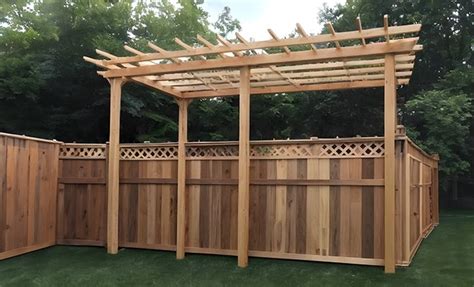Unique Privacy Fence Topper Ideas With Photos