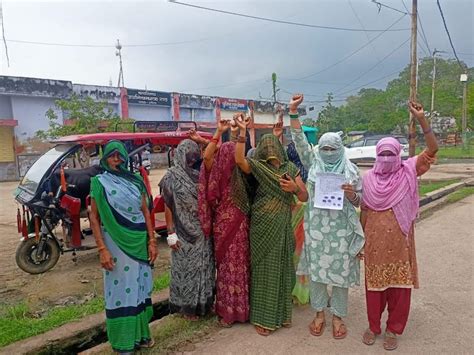 Allegations Of Sex Racket In Rath राठ में सेक्स रैकेट का आरोप महिलाओं ने पुलिस से शिकायत की