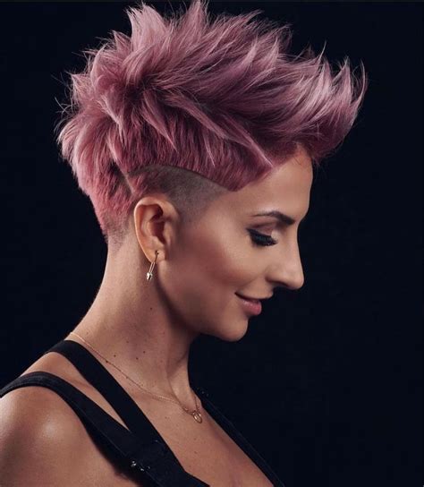 Edgy Pixie Cut Hairstyles To Rock In