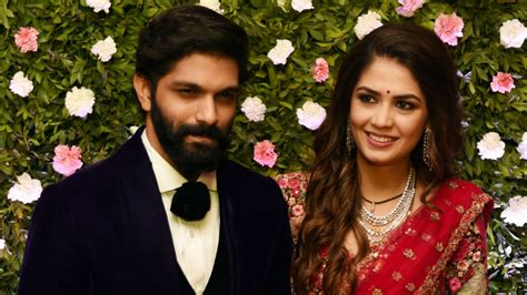 Raj Thakre Son Marriage Every Day Raj Thakre And Thousands Of Other