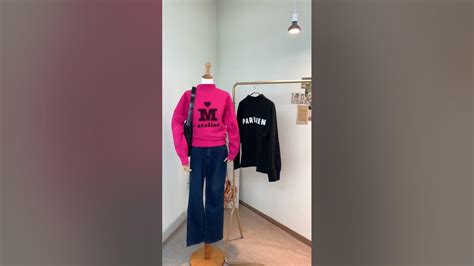 기본 블랙에 핑크 Or 그레이 선택 가능가을부터 겨울까지 찰떡같이 어울리는 기본템기모맨투맨 데일리템 기본템 가을겨울룩 가을코디 가을패션 코디추천 여성의류