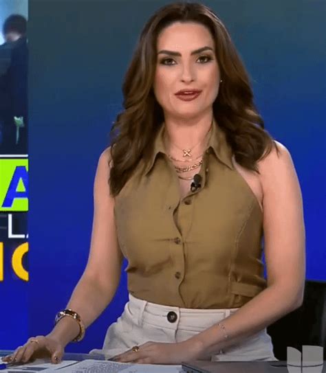 Pamela Silva And Michelle Galvan Primer Impacto Rcurvynewswomen