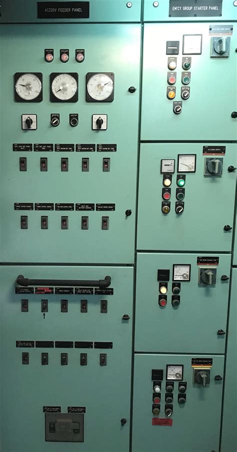 Выбило трансформатор аварийного оборудования 220В Действия электромеханика на судне Судовой