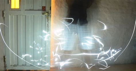 Quantum Entanglement Demonstrated At A Level Visible To The Naked Eye