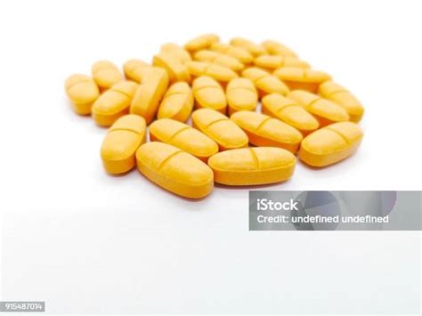 약물 치료 및 건강 관리 개념입니다 이 부 프로펜 400 Mg 많은 Orangeg 정제 Paracetamol 500 Mg 근육 염증 감소 통증을 치료 하는 데 사용 되는