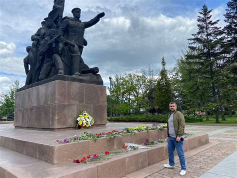 8 травня у День памʼяті та примирення вшановуємо памʼять жертв Другої світової війни 1939 1945