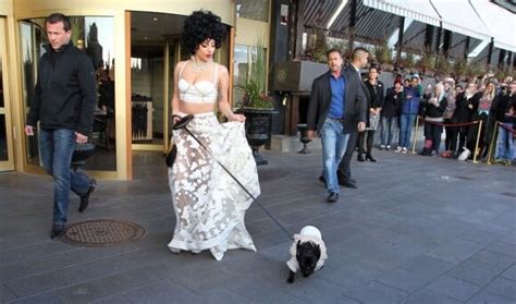 Photo Lady Gaga Habillée En Falguni Et Shane Peacock Printemps 2015