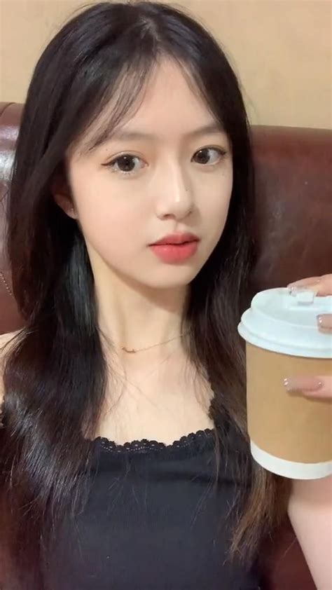 Pin Oleh Di Pin Buatan Anda Gadis Cantik Gambar Gadis