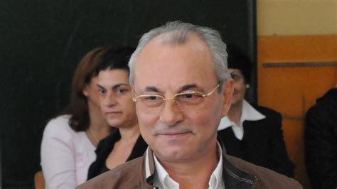 Журналист Бисеров е обезглавен от Ахмед Доган Новини бг