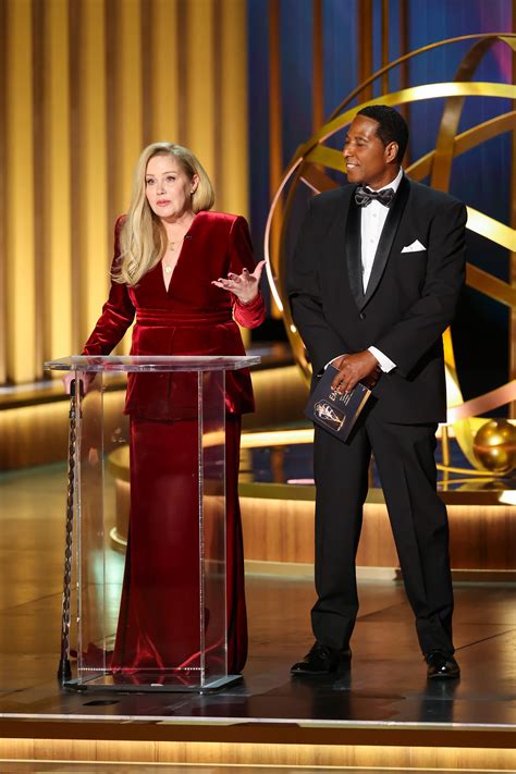 Emmy Awards 2024 Le Retour De Christina Applegate Malgré La Maladie