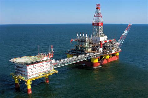 Насколько выгодна добыча нефти в океане и море