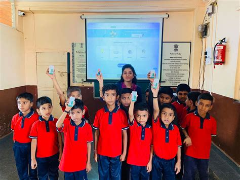 Exclusive Feature Spotlight Class Saathis World First Bluetooth