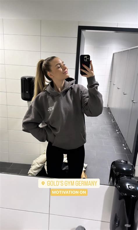 Instagram Scrolller