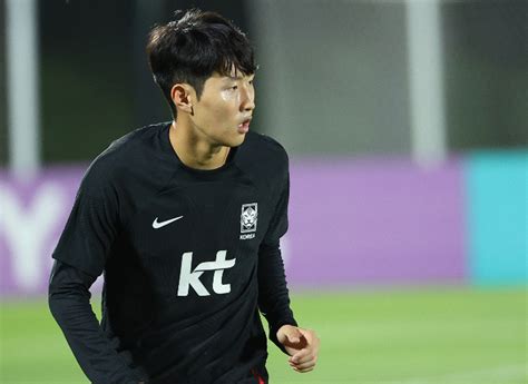 첫 월드컵 베테랑 조언 받고 온 황의조와 이강인 노컷뉴스